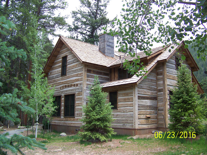 Crested Butte: Double Top Frame & Finish | Gallery of Homes